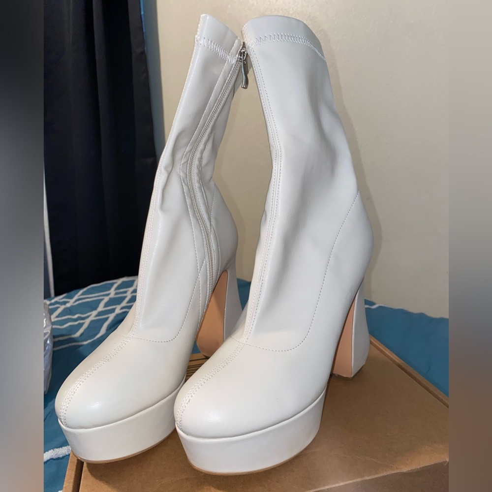 Tan Platform Boots Chunky High Heel - Gem